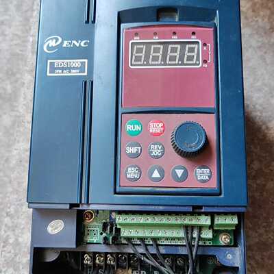 溢价-易能变频器EDS1000一4T0037G/0055P两台