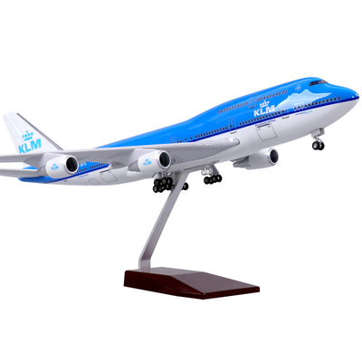 带轮子klm747-400荷兰航空飞机