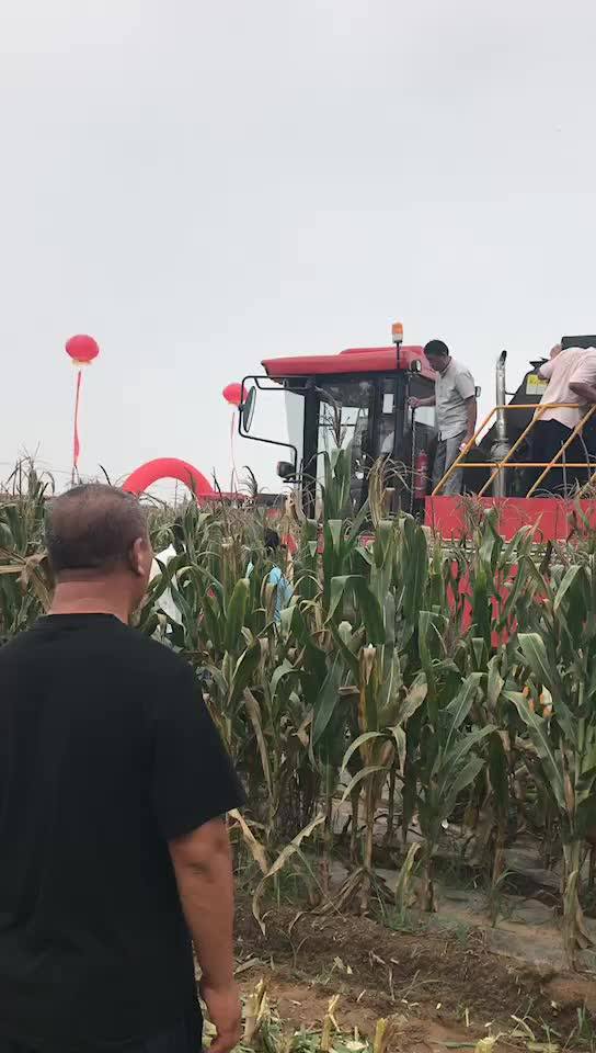 Self Propelled Mini Corn Combine Harvester Small Sweet Corn Harvester ...