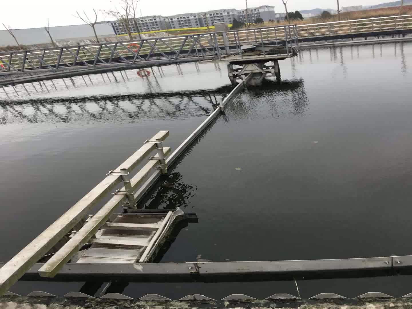 Peripheral Drive Sludge Scraper Machine - Buy Sludge Treatment ...