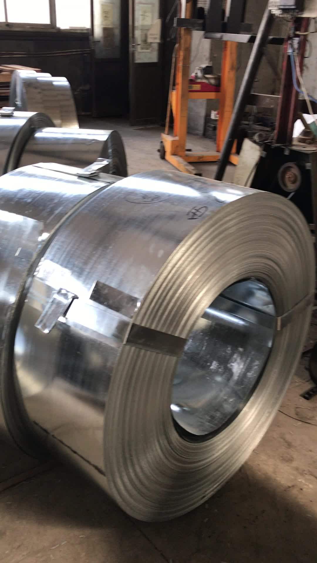 Galvanized Military Concertina 50kg Barbed Wire - Buy 50kg Barbed Wire ...