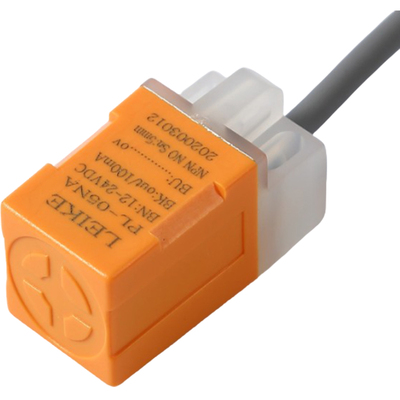 LEIKE防水方形金属接近开关三线