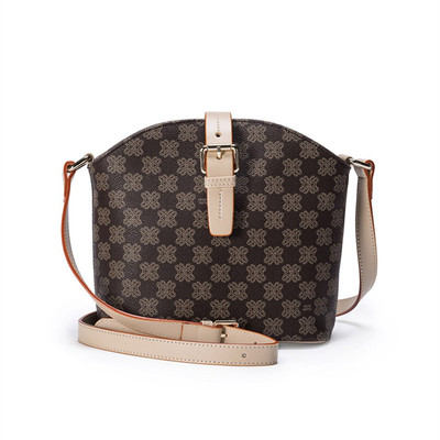 正品麦包包阿尔法轻便单肩斜挎包休闲斜跨小包印花贝壳包斜跨女包