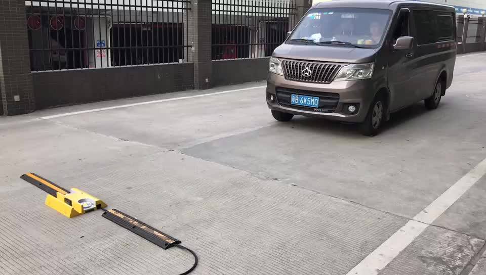 Vehicle Safety Equipment Under Car Scanning System For Inspection Uv300 ...