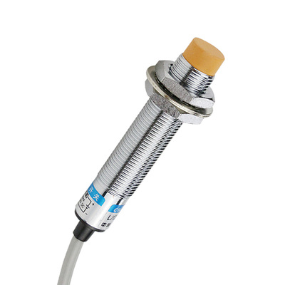 沪工感应24v直流三线常开m12开关