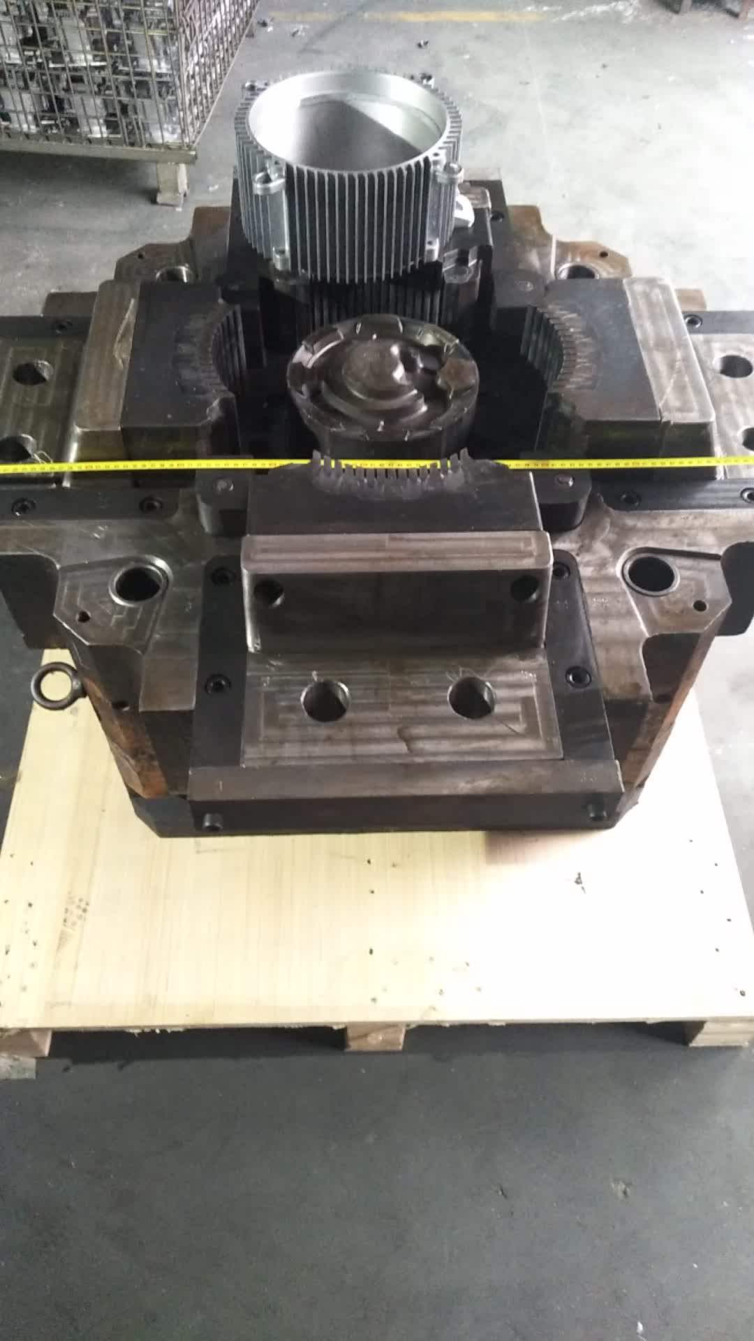 Customized Tool And Die Casting Maker Aluminum Zinc Moldings Mold - Buy ...