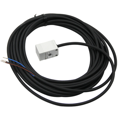 施耐德接近开关XS8S173NAL5C传感器NPN型 常开点12-24V 原装正品