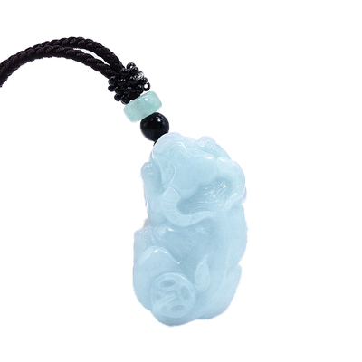 缅甸翡翠立体牛气冲天挂件玉吊坠