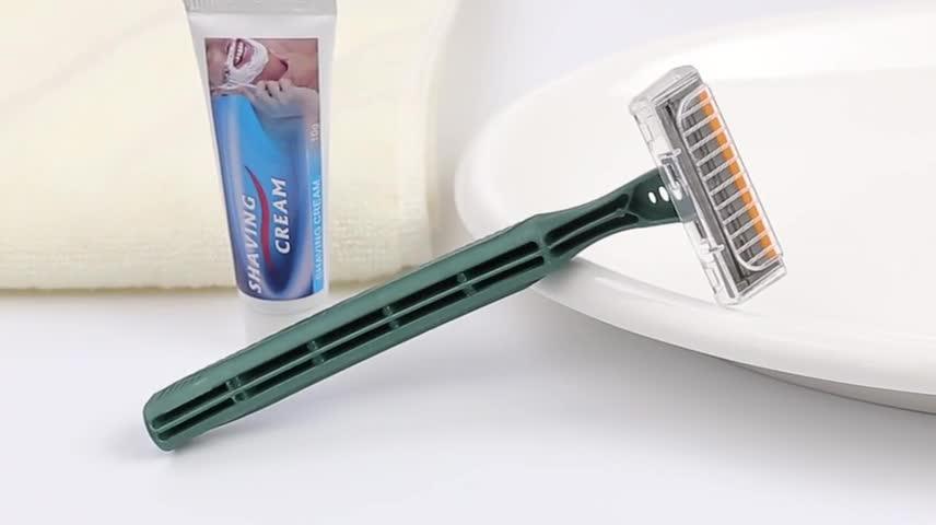 Shark 3 Blades Razor Disposable Razor In Display Card Package - Buy ...