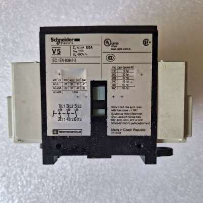 施耐德主开关V5，055173，3R1009，库存件，全新带