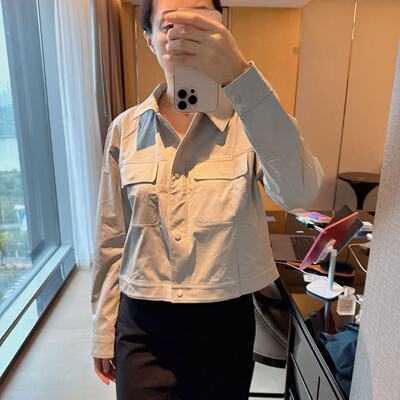 lululemon lightweight 女士轻盈版按扣休闲夹克