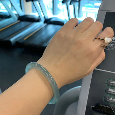 油青色玉手镯女叮当镯细条冰种浅绿翡翠色玛瑙玉髓女式镯玉镯