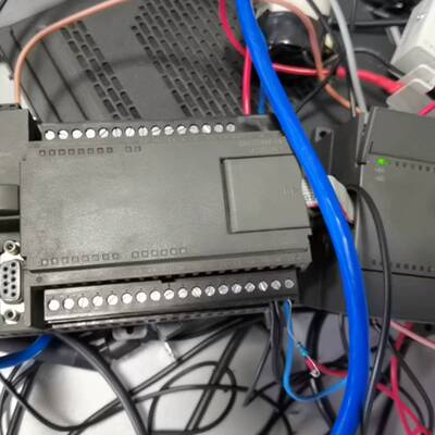 可议价CPU 224XP，AC/DC/RLY带2路模拟量输入