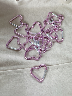DIY铝合金心形挂扣桃心爱心挂钩背包外挂钥匙扣登山扣