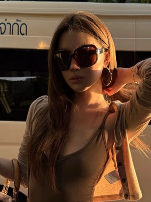 2025新款千禧古早辣妹大框太阳眼镜高级时尚方圆脸百搭y2k墨镜女