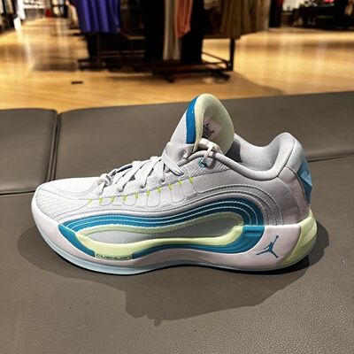 耐克男子东契奇四代篮球鞋