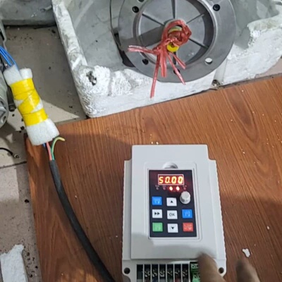 议价金钟变频器GA100-2S-1K50，1.5KW，220V单