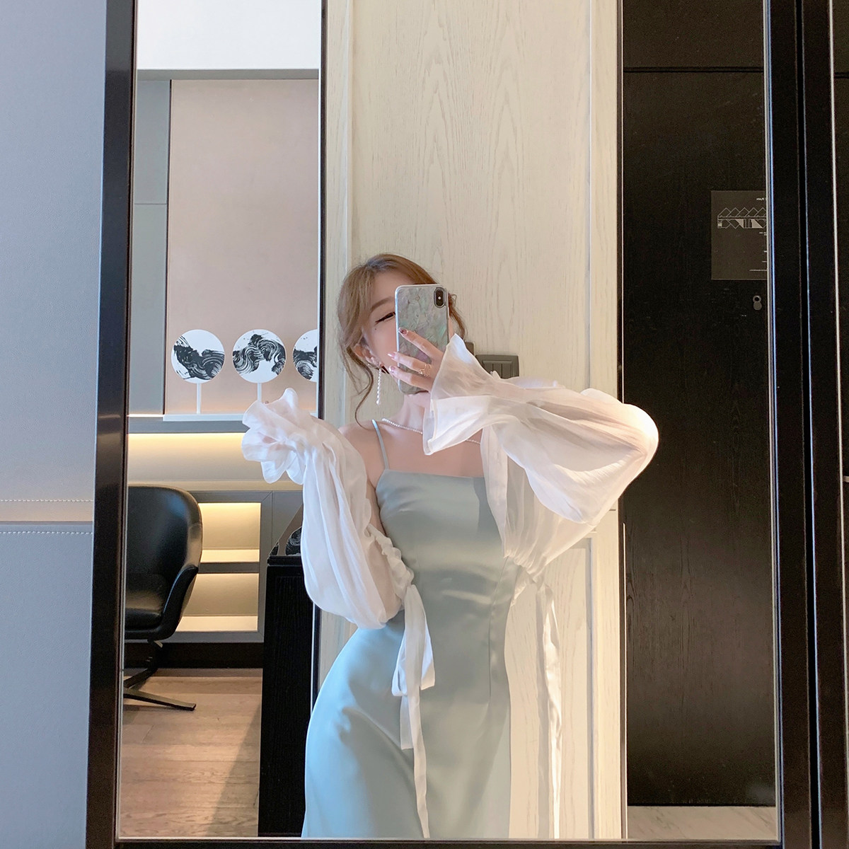 ByYou 夏季高级感丝滑缎面吊带连衣裙女收腰显瘦中长款裙子打底裙