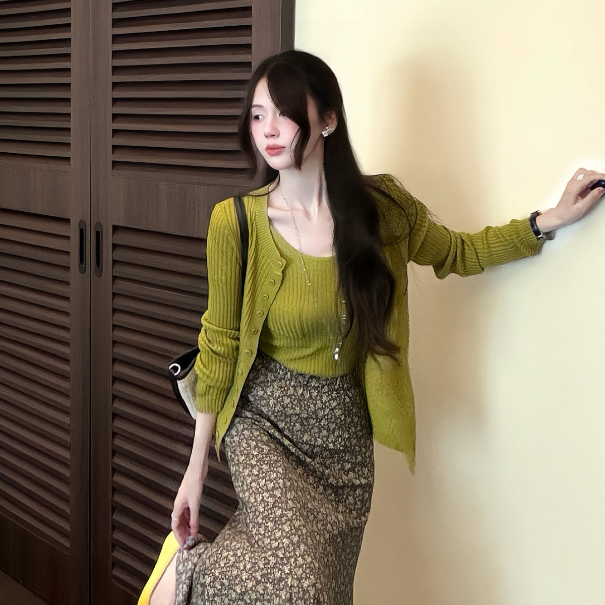 DARA ROSE-+高级感内搭叠穿吊带背心两件套套装(只卖套装)QK9872