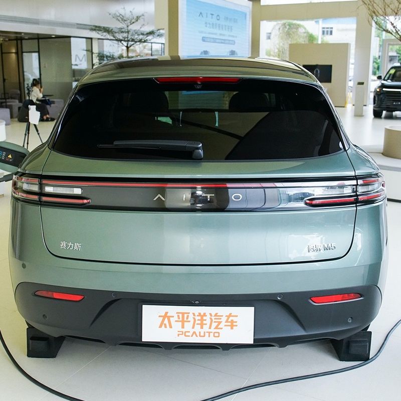 AITO M5-问界M5高位刹车灯贴纸汽车贴个性车贴汽车装饰灯膜