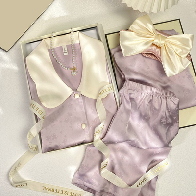 桑蚕丝带胸垫真丝睡衣女夏季高级感短袖短裤长裤三件套礼盒装
