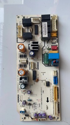 适用美的空调V-KIK26-DAN-A(MB95F 698K).1.1主板17123000003872