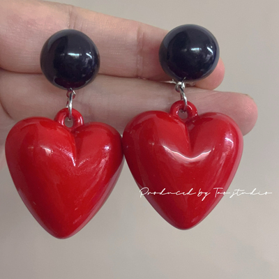 气质名伶复古红色爱心撞色耳钉辣妹女安可拉配饰耳环独特高级耳饰