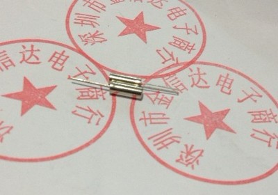 75K 76.8K  100K 3*8 直插无源晶振 圆柱形 308 DIP-2 晶体 3*8mm