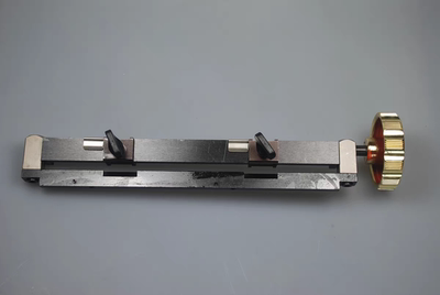 德牌100F钥匙机金刚夹具  双头钥匙机右面金刚夹具