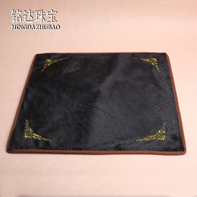 柜台首饰展示布黑白色玉石翡翠