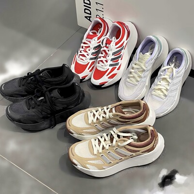 阿迪达斯舒适耐磨男女运动跑步鞋