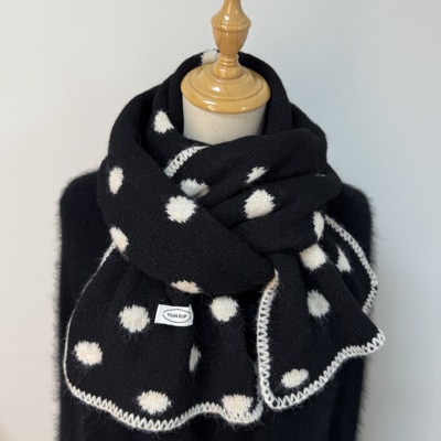 好看！韩单高品质黑白波点锁边针织围巾女冬季保暖百搭学院风围脖