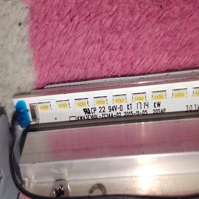 适用于43寸广告机背光LED灯条KW43E160L-ZC14A-02 303KW430031