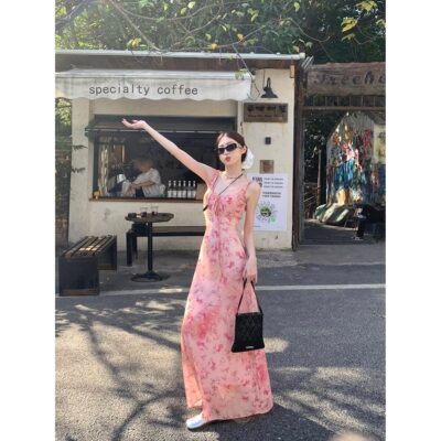 粉色碎花吊带洋装女装夏