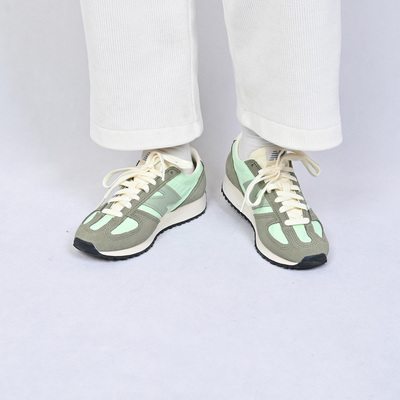 NEWBALANCE情侣款百搭运动鞋