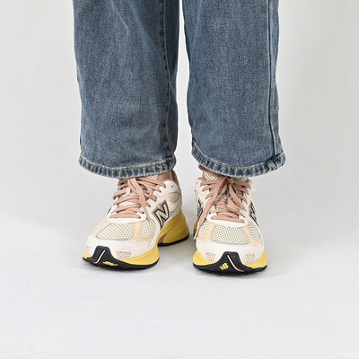 NEWBALANCE复古运动鞋