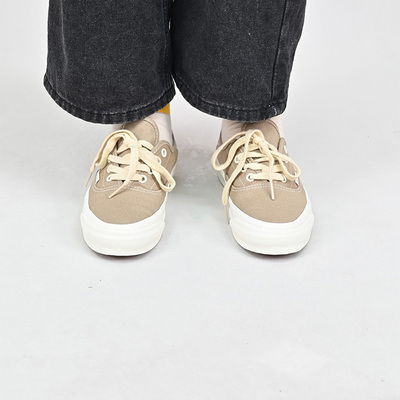 VANS低帮休闲情侣板鞋