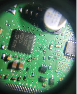 TLE92623BQXV33 TLE9262 QFN-48 汽车级 接口 IC