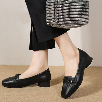 英伦风乐福鞋女2026春季百搭时尚一脚蹬厚底小皮鞋尖头单鞋26001