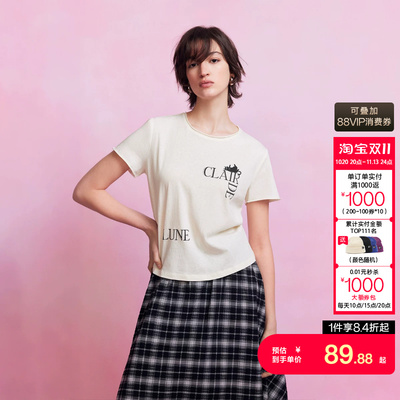 绫致ONLY2026春季新款不规则字母小猫印花圆领短袖T恤女