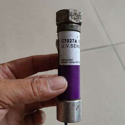 议价霍尼韦尔火焰探测器C7027A1049，拆机下来的，实物如图