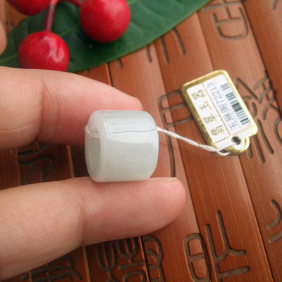 转运珠路路通吊坠天然a货缅甸玉