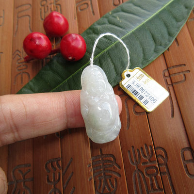 天然缅甸翡翠A货玉佛吊坠平安扣