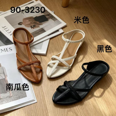 诗路花语2026夏新款时尚低跟一字带拖鞋女百搭休闲凉拖鞋90-3230