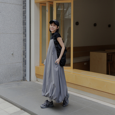 简约素面花苞细肩长连衣裙