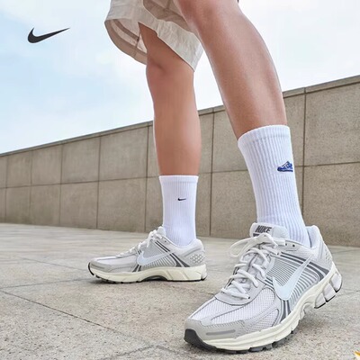 耐克男子zoom气垫缓震运动跑步鞋