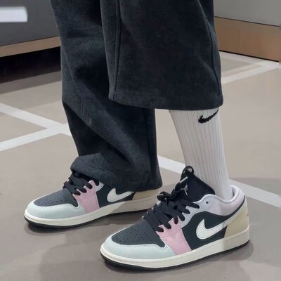 耐克男鞋2026春季新款AIR JORDAN 1 LOW SE运动篮球鞋IB7109-004