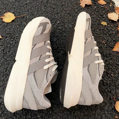 adidas阿迪达斯春季新款男鞋LIGHTBLAZE运动鞋训练跑步鞋IH8607