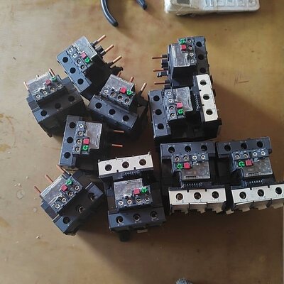 议价拆机热过载继电器LRE322N有三个 LRE353