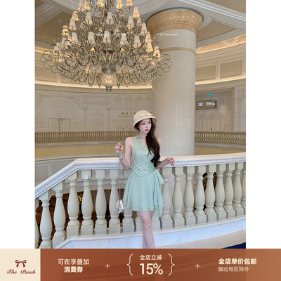 法式V领挂脖绑带收腰无袖连衣裙